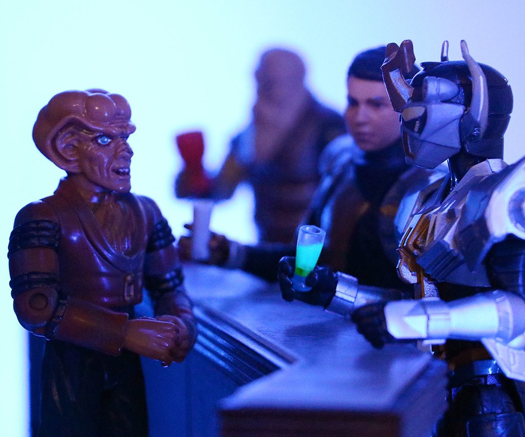 Star Trek: 3D-Printed USS Enterprise-D Ten Forward Lounge - Nerd Emperor