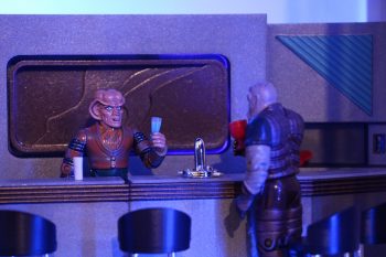 Star Trek: 3D-Printed USS Enterprise-D Ten Forward Lounge - Nerd Emperor